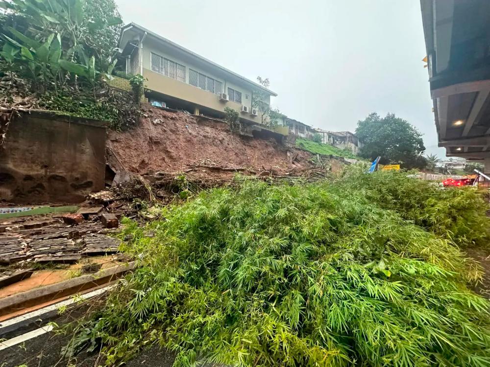 Landslide at Taman Bunga Raya: 52 residents evacuated | KL Property Talk