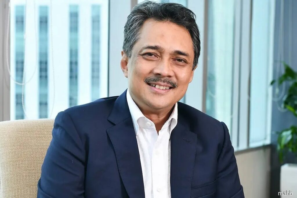 MAHB names UEM’s Mohd Izani as MD, confirming The Edge report; promotes ...